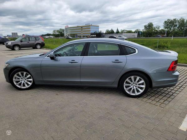 Grey Volvo S90 2018 in Vilnius, with an engine capacity of 1.97 L and mileage of 162 thousand km for 18500 €, photo 8 on AUTOMOTO.COM.LV