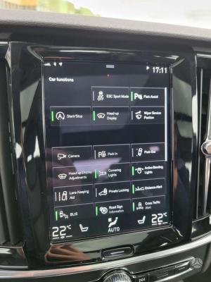 Pelēks Volvo S90 2018 Viļņa, ar dzinēja tilpumu 1.97 L un nobraukumu 162 tūkst. km par 18500 €, foto 16 vietnē AUTOMOTO.COM.LV