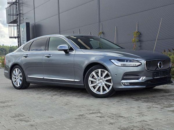 Pelēks Volvo S90 2018 Viļņa, ar dzinēja tilpumu 1.97 L un nobraukumu 164 tūkst. km par 19980 €, foto  vietnē AUTOMOTO.COM.LV
