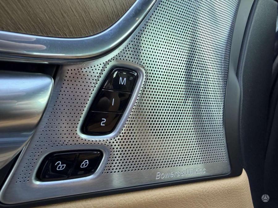 Pelēks Volvo S90 2018 Kauņa, ar dzinēja tilpumu 1.97 L un nobraukumu 207 tūkst. km par 17900 €, foto 17 vietnē AUTOMOTO.COM.LV