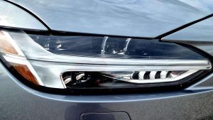 Pelēks Volvo S90 2018 Kretinga, ar dzinēja tilpumu 2.00 L un nobraukumu 254 tūkst. km par 18300 €, foto 11 vietnē AUTOMOTO.COM.LV