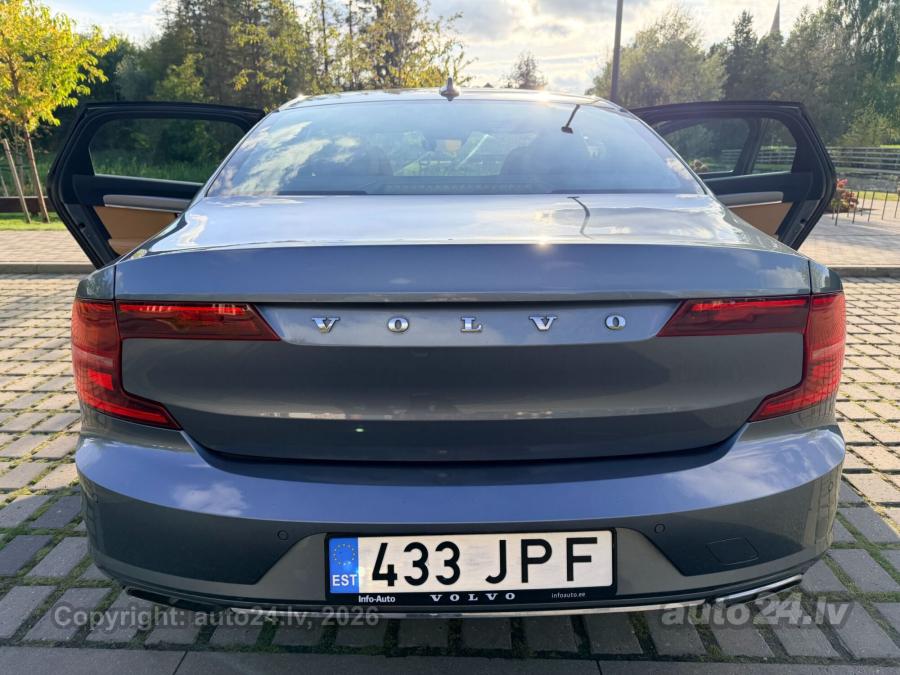 Grey Volvo S90 2018 in Tallinn, with an engine capacity of 2.00 L and mileage of 232 thousand km for 19000 €, photo 6 on AUTOMOTO.COM.LV