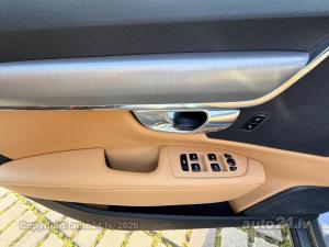 Grey Volvo S90 2018 in Tallinn, with an engine capacity of 2.00 L and mileage of 232 thousand km for 19000 €, photo 13 on AUTOMOTO.COM.LV