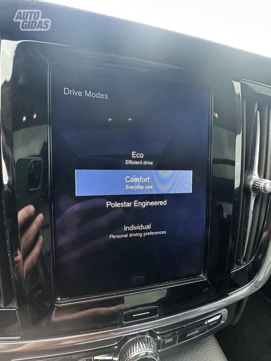 Pelēks Volvo S90 2018 Kauņa, ar dzinēja tilpumu 2.00 L un nobraukumu 131 tūkst. km par 17500 €, foto 17 vietnē AUTOMOTO.COM.LV