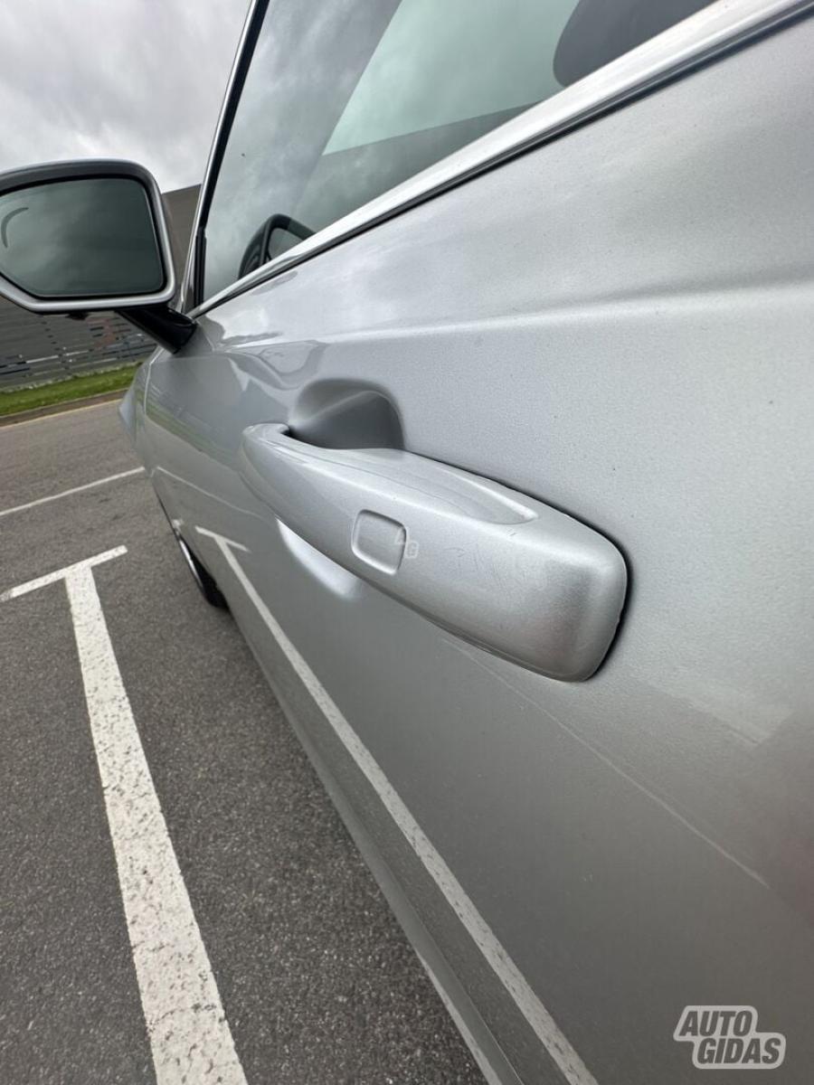 Pelēks Volvo S90 2018 Kauņa, ar dzinēja tilpumu 2.00 L un nobraukumu 131 tūkst. km par 17500 €, foto 23 vietnē AUTOMOTO.COM.LV