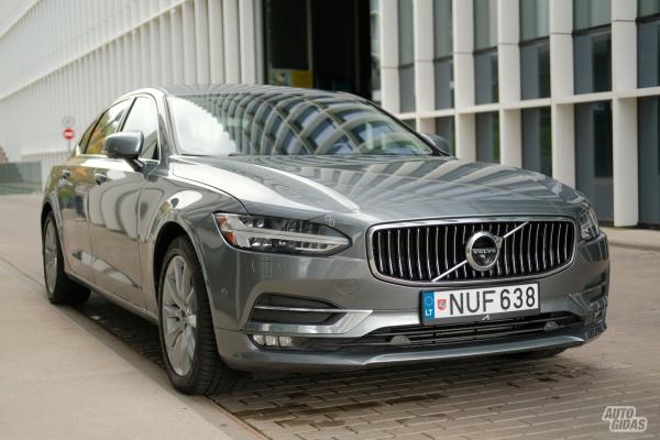 Pelēks Volvo S90 2018 Viļņa, ar dzinēja tilpumu 2.00 L un nobraukumu 159 tūkst. km par 16599 €, foto 3 vietnē AUTOMOTO.COM.LV