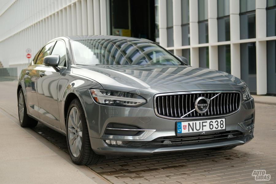 Pelēks Volvo S90 2018 Viļņa, ar dzinēja tilpumu 2.00 L un nobraukumu 159 tūkst. km par 16599 €, foto 3 vietnē AUTOMOTO.COM.LV