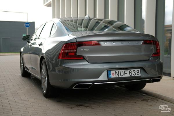 Pelēks Volvo S90 2018 Viļņa, ar dzinēja tilpumu 2.00 L un nobraukumu 159 tūkst. km par 16599 €, foto 5 vietnē AUTOMOTO.COM.LV