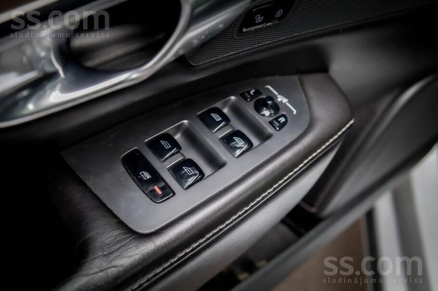 Pelēks Volvo S90 2018 Rīga, ar dzinēja tilpumu 2.00 L un nobraukumu 332 tūkst. km par 11490 €, foto 15 vietnē AUTOMOTO.COM.LV