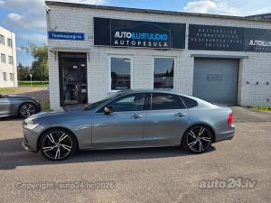 Grey Volvo S90 2019 in Tallinn, with an engine capacity of 2.00 L and mileage of 210 thousand km for 24900 €, photo 3 on AUTOMOTO.COM.LV