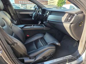Grey Volvo S90 2019 in Tallinn, with an engine capacity of 2.00 L and mileage of 210 thousand km for 24900 €, photo 8 on AUTOMOTO.COM.LV