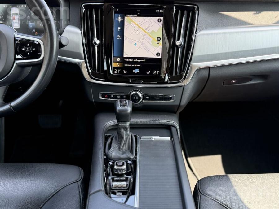Pelēks Volvo S90 2019 Rīga, ar dzinēja tilpumu 2.00 L un nobraukumu 191 tūkst. km par 16900 €, foto 9 vietnē AUTOMOTO.COM.LV