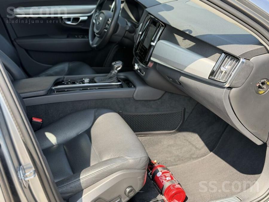 Pelēks Volvo S90 2019 Rīga, ar dzinēja tilpumu 2.00 L un nobraukumu 191 tūkst. km par 16900 €, foto 14 vietnē AUTOMOTO.COM.LV