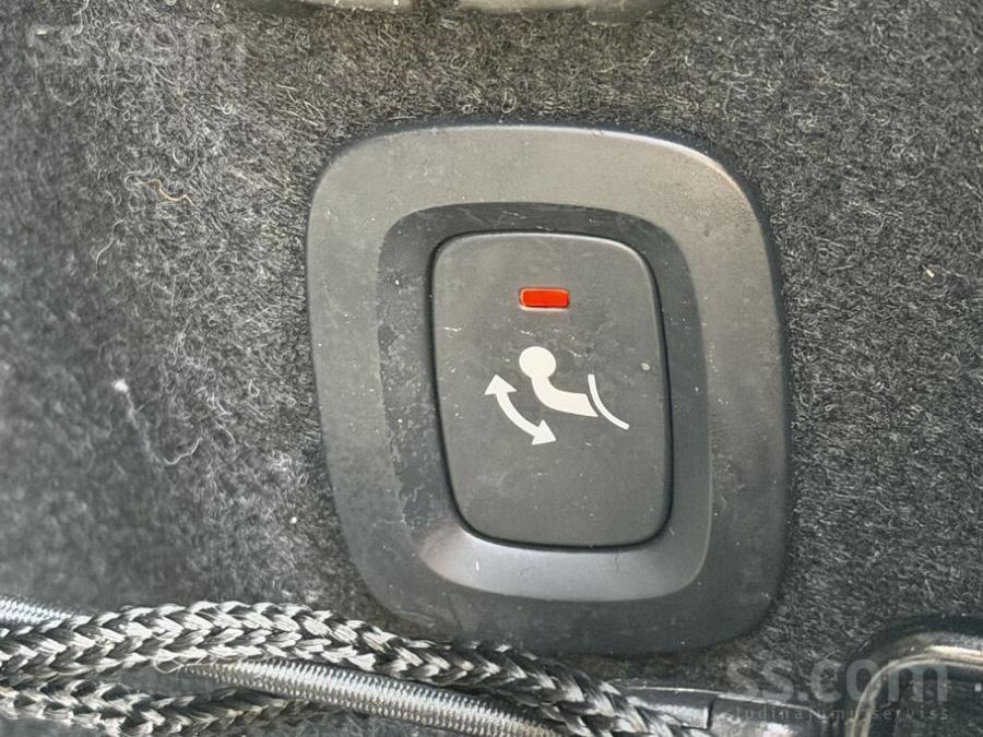 Pelēks Volvo S90 2019 Rīga, ar dzinēja tilpumu 2.00 L un nobraukumu 191 tūkst. km par 16900 €, foto 17 vietnē AUTOMOTO.COM.LV