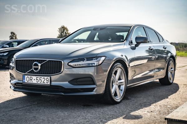 Grey Volvo S90 2019 in Riga, with an engine capacity of 2.00 L and mileage of 191 thousand km for 16650 €, photo 4 on AUTOMOTO.COM.LV