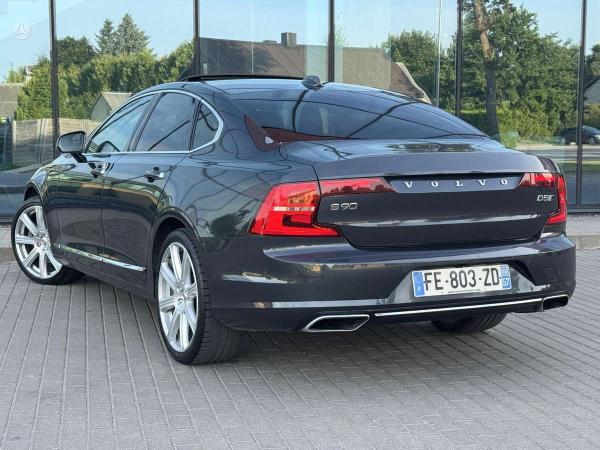 Volvo S90 2019 Utena vietnÄ PelÄks Volvo S90 2019 Utena, ar dzinÄja tilpumu 1.97 L un nobraukumu 193 tÅ«kst. km par 17990 ā¬, foto 9 vietnÄ AUTOMOTO.COM.LV