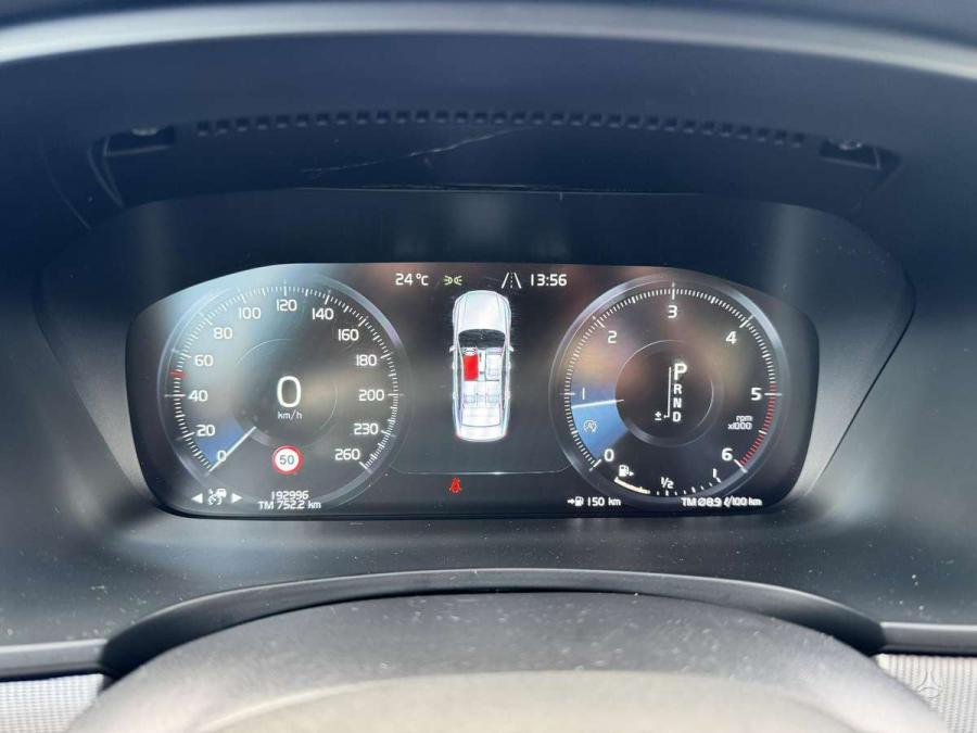 Grey Volvo S90 2019 in Utena, with an engine capacity of 1.97 L and mileage of 193 thousand km for 17990 €, photo 19 on AUTOMOTO.COM.LV