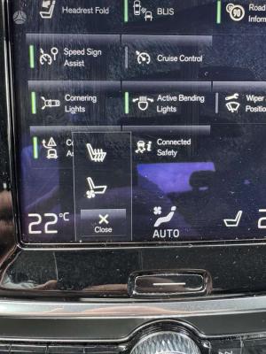 Grey Volvo S90 2019 in Utena, with an engine capacity of 1.97 L and mileage of 193 thousand km for 17990 €, photo 22 on AUTOMOTO.COM.LV
