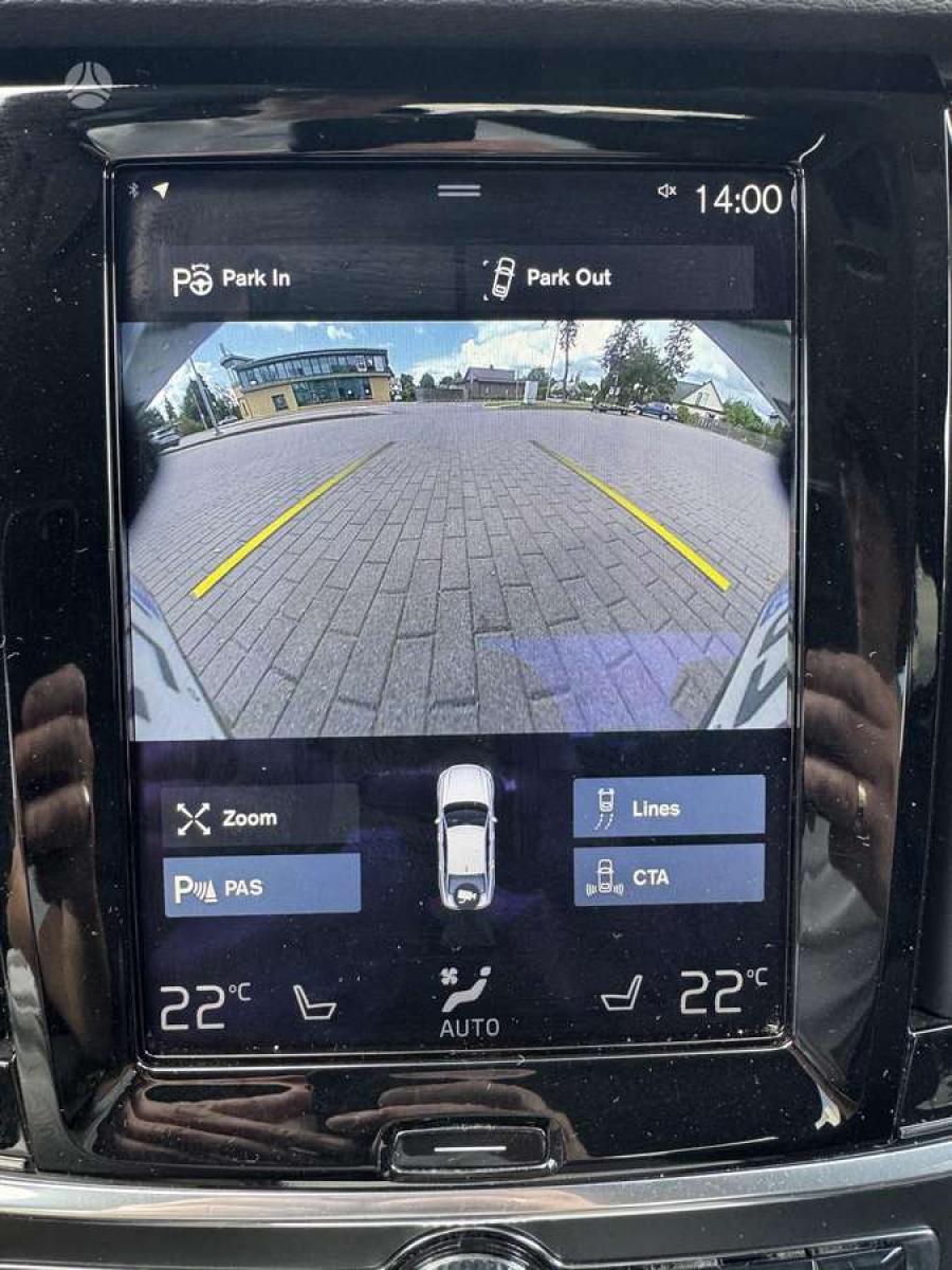 Grey Volvo S90 2019 in Utena, with an engine capacity of 1.97 L and mileage of 193 thousand km for 17990 €, photo 28 on AUTOMOTO.COM.LV
