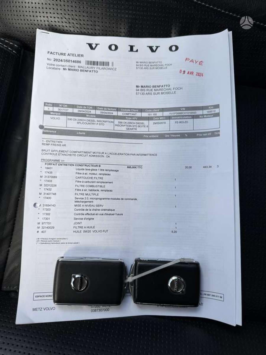 Grey Volvo S90 2019 in Utena, with an engine capacity of 1.97 L and mileage of 193 thousand km for 17990 €, photo 30 on AUTOMOTO.COM.LV