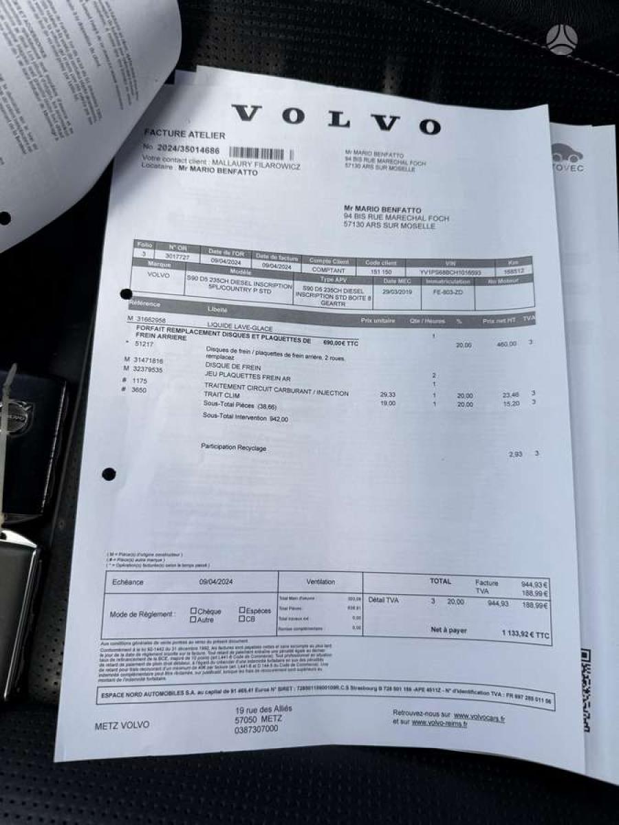 Grey Volvo S90 2019 in Utena, with an engine capacity of 1.97 L and mileage of 193 thousand km for 17990 €, photo 31 on AUTOMOTO.COM.LV