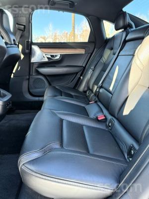 Grey Volvo S90 2019 in Riga, with an engine capacity of 2.00 L and mileage of 159 thousand km for 22500 €, photo 7 on AUTOMOTO.COM.LV