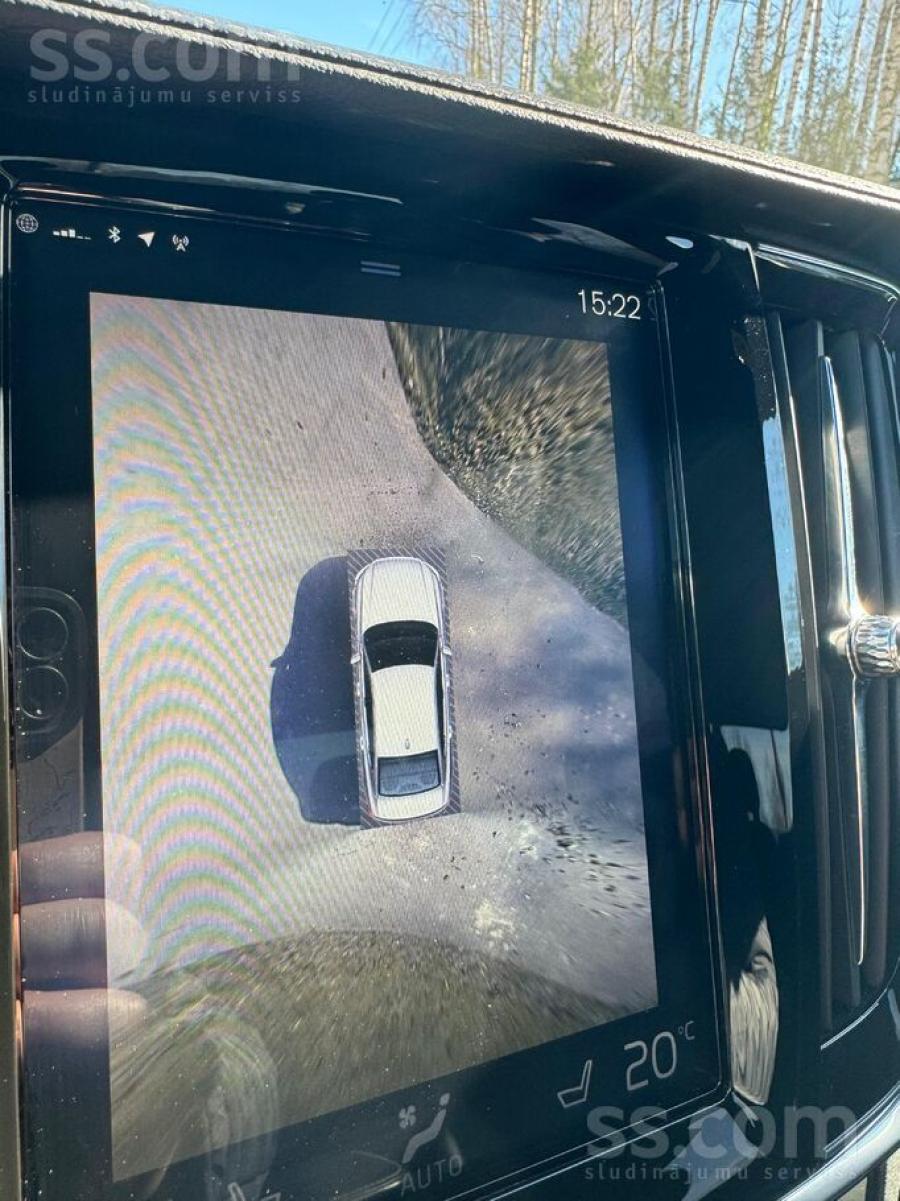 Grey Volvo S90 2019 in Riga, with an engine capacity of 2.00 L and mileage of 159 thousand km for 22500 €, photo 16 on AUTOMOTO.COM.LV