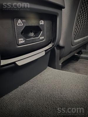 Grey Volvo S90 2019 in Riga, with an engine capacity of 2.00 L and mileage of 159 thousand km for 22500 €, photo 18 on AUTOMOTO.COM.LV