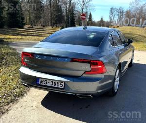 Grey Volvo S90 2019 in Riga, with an engine capacity of 2.00 L and mileage of 159 thousand km for 22500 €, photo 19 on AUTOMOTO.COM.LV