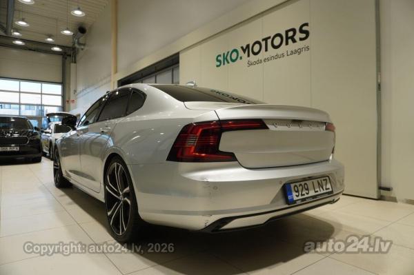Grey Volvo S90 2020 in Tallinn, with an engine capacity of 2.00 L and mileage of 159 thousand km for 25550 €, photo 2 on AUTOMOTO.COM.LV