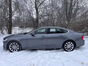 Grey Volvo S90 2020 in Siauliai, with an engine capacity of 1.97 L and mileage of 300 thousand km for 12950 €, photo 11 on AUTOMOTO.COM.LV