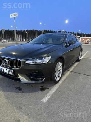 Grey Volvo S90 2020 in Riga, with an engine capacity of 2.00 L and mileage of 149 thousand km for 20500 €, photo  on AUTOMOTO.COM.LV