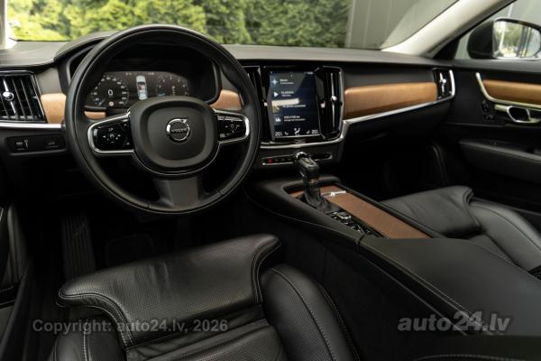 Grey Volvo S90 2020 in Tallinn, with an engine capacity of 2.00 L and mileage of 159 thousand km for 21900 €, photo 6 on AUTOMOTO.COM.LV