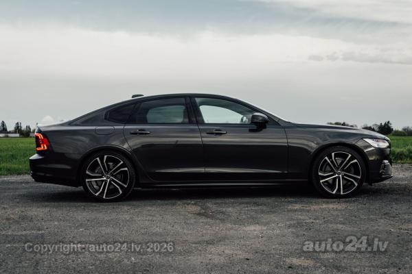 Pelēks Volvo S90 2020 Tallina, ar dzinēja tilpumu 2.00 L un nobraukumu 113 tūkst. km par 28900 €, foto 4 vietnē AUTOMOTO.COM.LV