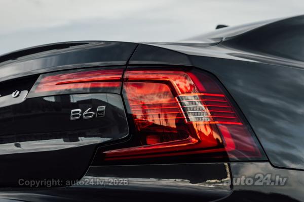 Pelēks Volvo S90 2020 Tallina, ar dzinēja tilpumu 2.00 L un nobraukumu 113 tūkst. km par 28900 €, foto 8 vietnē AUTOMOTO.COM.LV