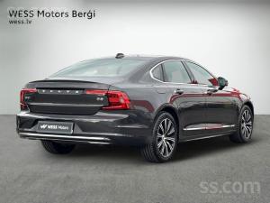 Grey Volvo S90 2021 in Riga, with an engine capacity of 2.00 L and mileage of 79 thousand km for 27990 €, photo 3 on AUTOMOTO.COM.LV