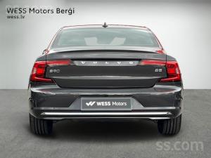 Grey Volvo S90 2021 in Riga, with an engine capacity of 2.00 L and mileage of 79 thousand km for 27990 €, photo 5 on AUTOMOTO.COM.LV
