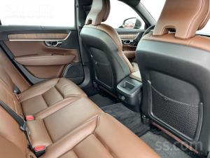 Grey Volvo S90 2021 in Riga, with an engine capacity of 2.00 L and mileage of 79 thousand km for 27990 €, photo 8 on AUTOMOTO.COM.LV