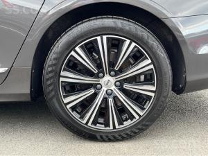 Grey Volvo S90 2021 in Riga, with an engine capacity of 2.00 L and mileage of 79 thousand km for 27990 €, photo 24 on AUTOMOTO.COM.LV
