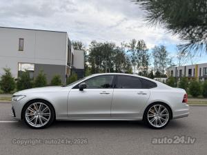 Grey Volvo S90 2021 in Tartu, with an engine capacity of 2.00 L and mileage of 99 thousand km for 34999 €, photo 8 on AUTOMOTO.COM.LV