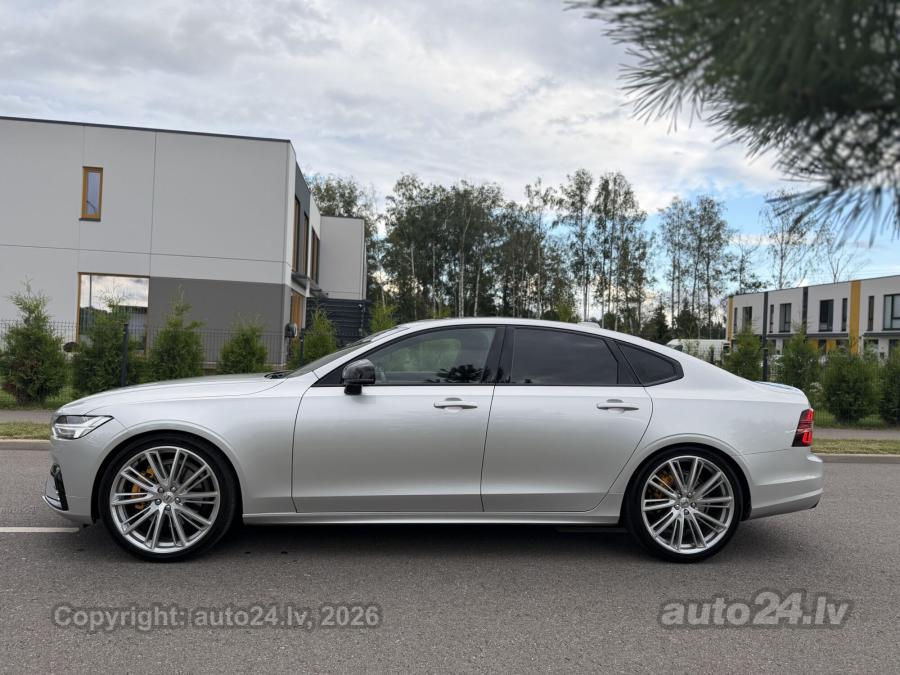 Grey Volvo S90 2021 in Tartu, with an engine capacity of 2.00 L and mileage of 99 thousand km for 34999 €, photo 8 on AUTOMOTO.COM.LV