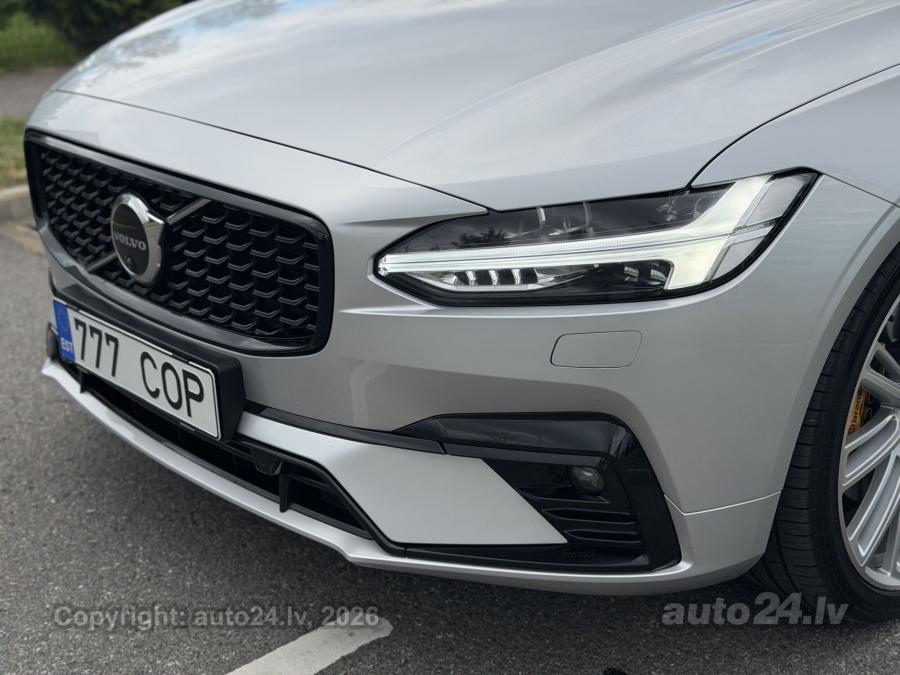 Grey Volvo S90 2021 in Tartu, with an engine capacity of 2.00 L and mileage of 99 thousand km for 34999 €, photo 9 on AUTOMOTO.COM.LV