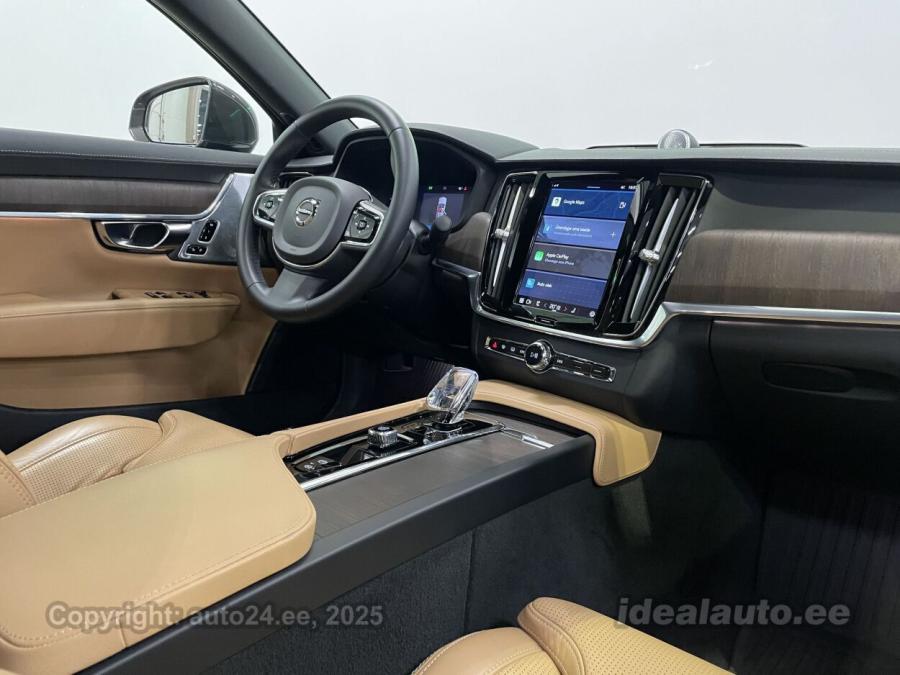 Grey Volvo S90 2022 in Tallinn, with an engine capacity of 1.97 L and mileage of 55 thousand km for 45900 €, photo 14 on AUTOMOTO.COM.LV