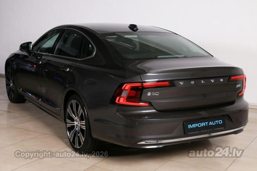 Pelēks Volvo S90 2022 Tallina, ar dzinēja tilpumu 2.00 L un nobraukumu 109 tūkst. km par 34990 €, foto 4 vietnē AUTOMOTO.COM.LV