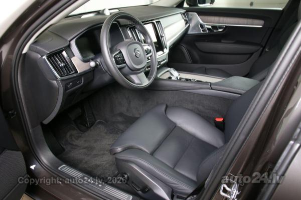 Pelēks Volvo S90 2022 Tallina, ar dzinēja tilpumu 2.00 L un nobraukumu 109 tūkst. km par 34990 €, foto 8 vietnē AUTOMOTO.COM.LV