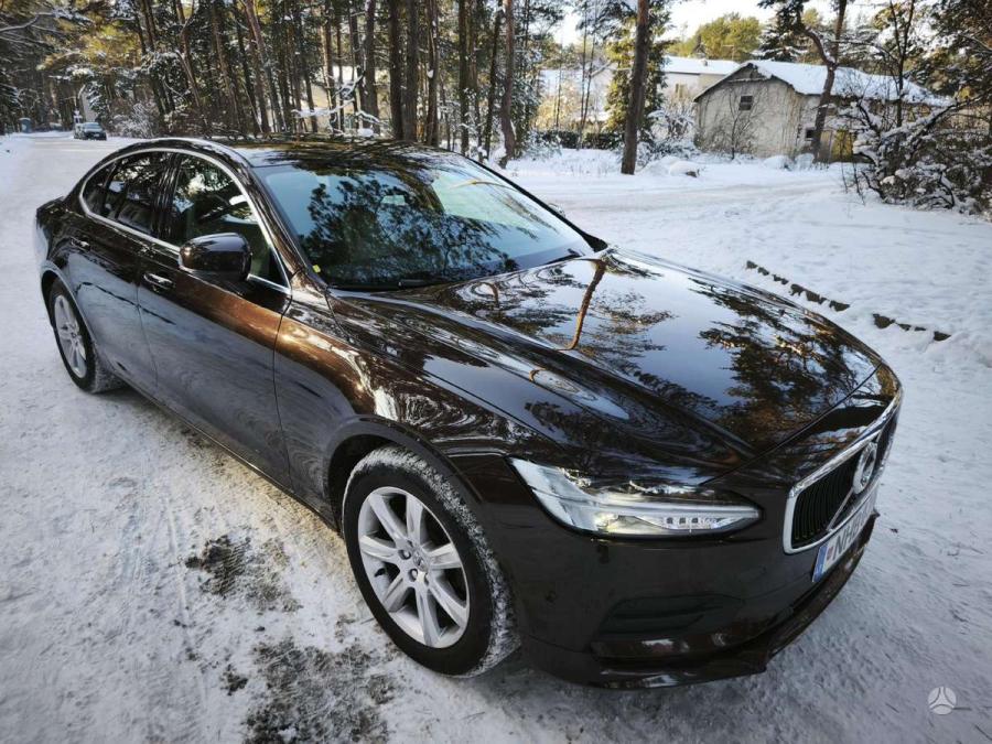 Red Volvo S90 2018 in Kaunas, with an engine capacity of 1.97 L and mileage of 189 thousand km for 16700 €, photo 2 on AUTOMOTO.COM.LV