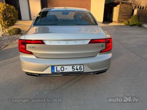 Volvo S90 2016 in Riga, with an engine capacity of 2.00 L and mileage of 132 thousand km for 18500 €, photo 4 on AUTOMOTO.COM.LV