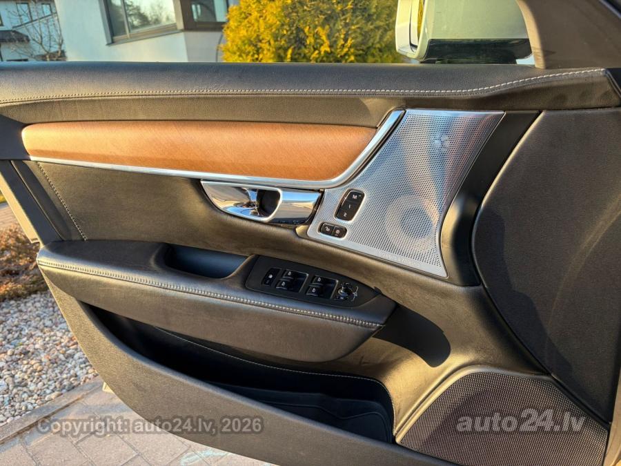 Volvo S90 2016 in Riga, with an engine capacity of 2.00 L and mileage of 132 thousand km for 18500 €, photo 21 on AUTOMOTO.COM.LV