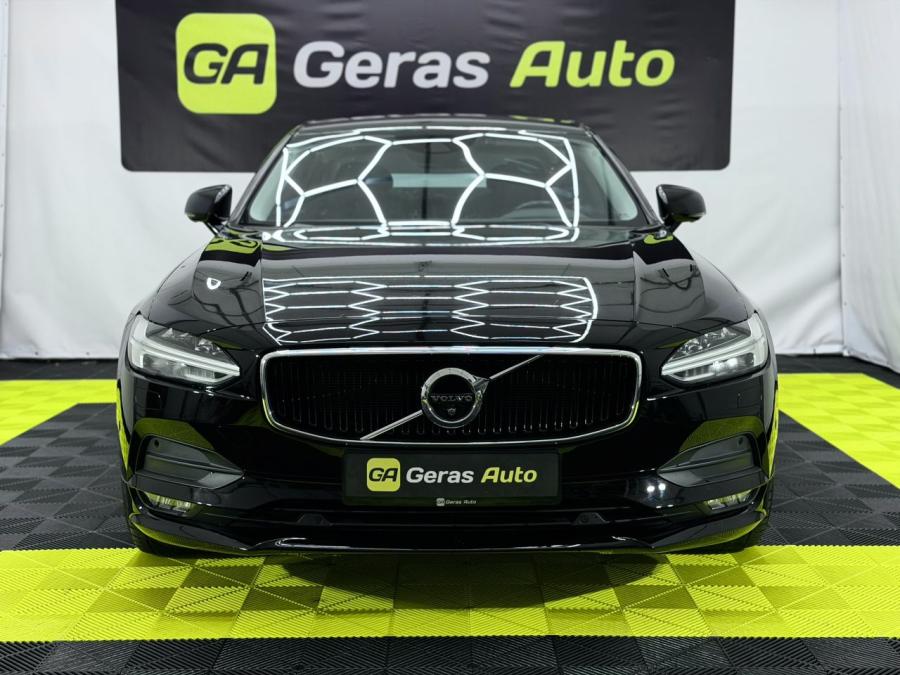 Volvo S90 2018 in Vilnius, with an engine capacity of 0.00 L and mileage of 0 thousand km for 17500 €, photo 2 on AUTOMOTO.COM.LV