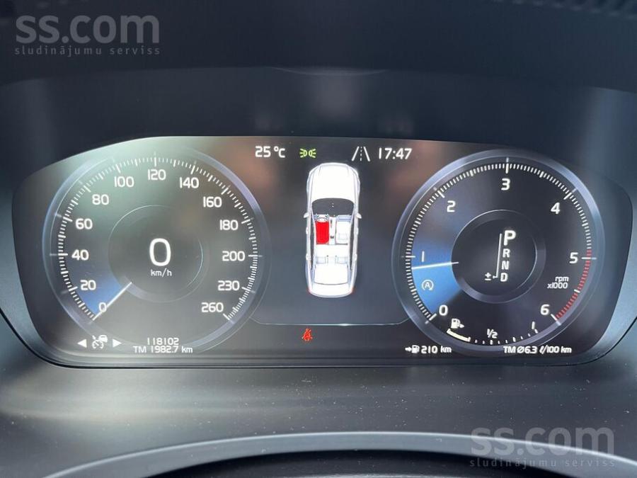 Volvo S90 2018 in Riga, with an engine capacity of 2.00 L and mileage of 139 thousand km for 17500 €, photo 9 on AUTOMOTO.COM.LV